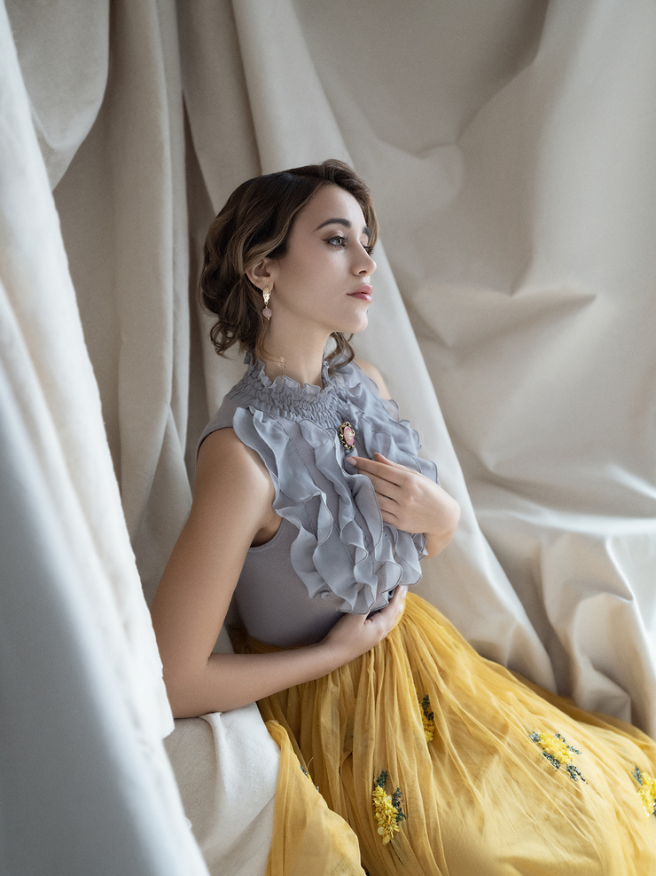 Caylee Cowan Magazine Photo Shoot