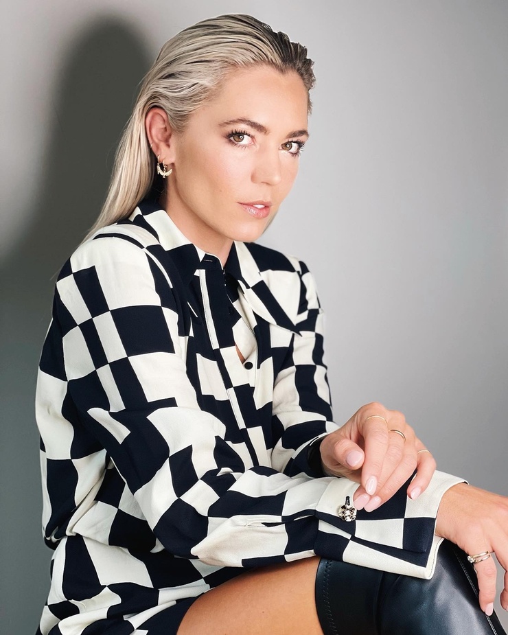 Picture of Danni Menzies