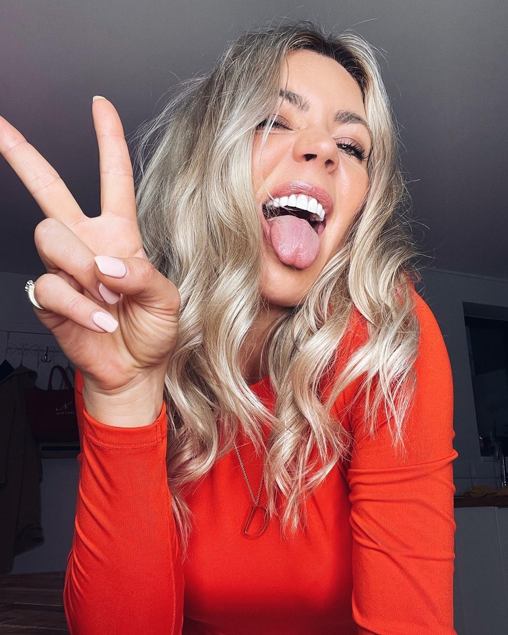 Picture of Danni Menzies