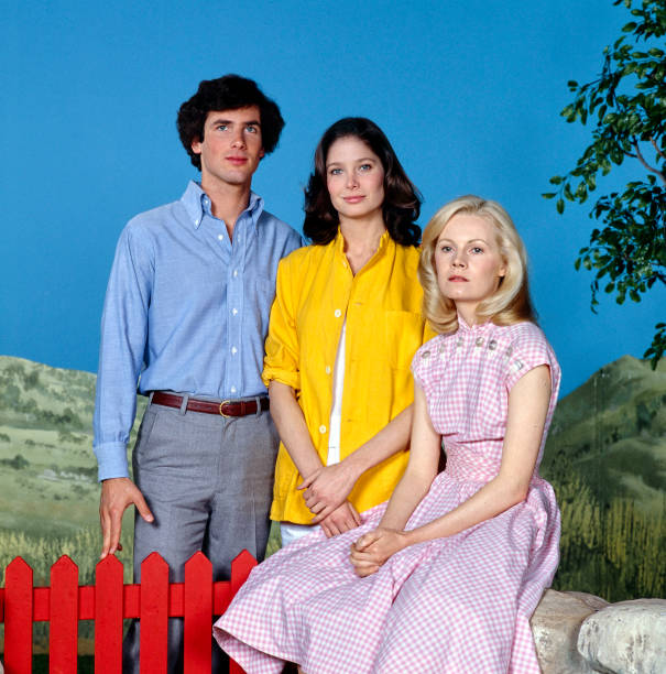 Hart Bochner, Deborah Raffin, Dianne Hull