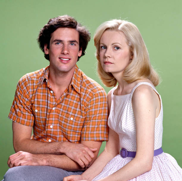 Hart Bochner, Dianne Hull