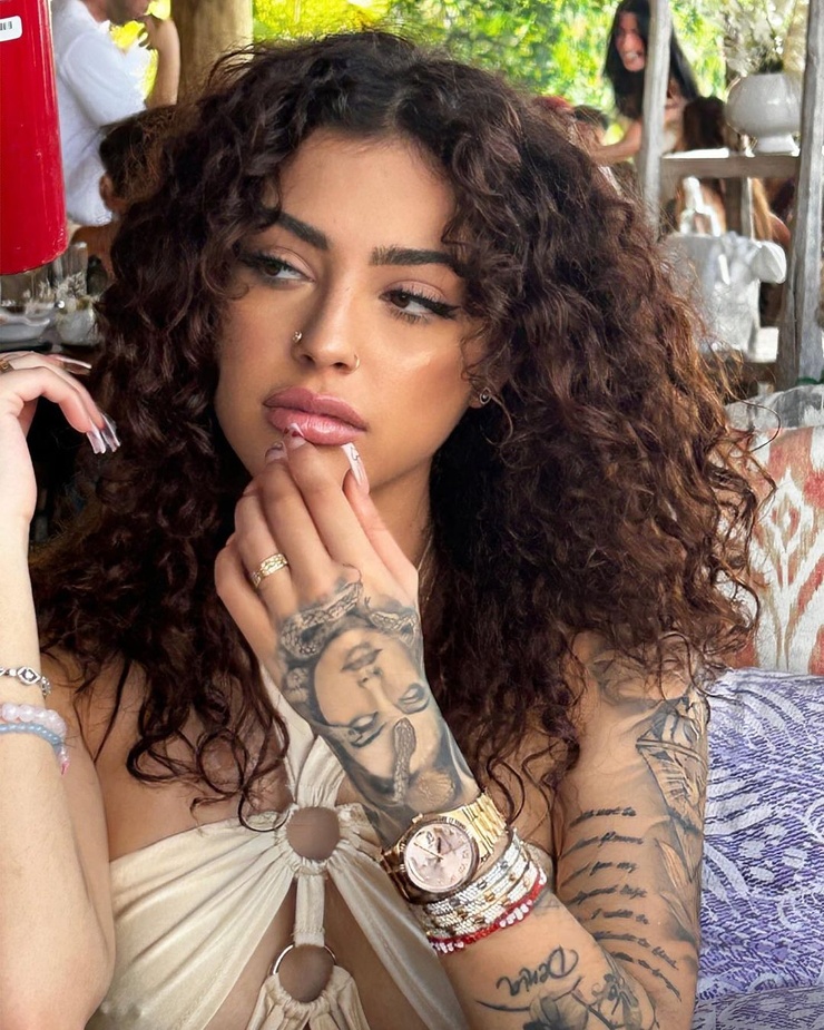 Malu Trevejo image