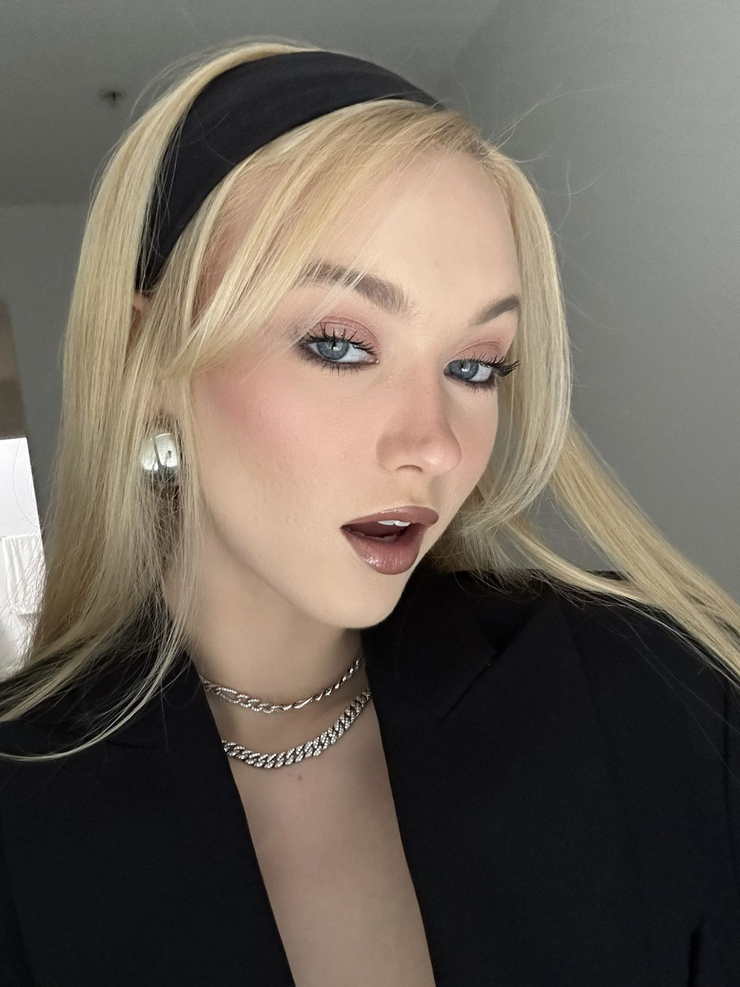 Picture of Chloe Rose Robertson