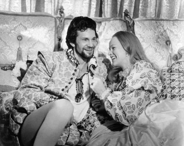 Daniel Massey, Glenda Jackson