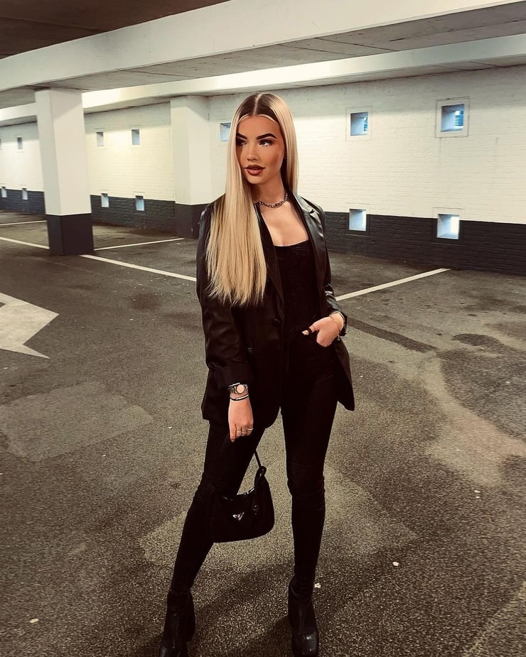 Roselynn Brouwer picture