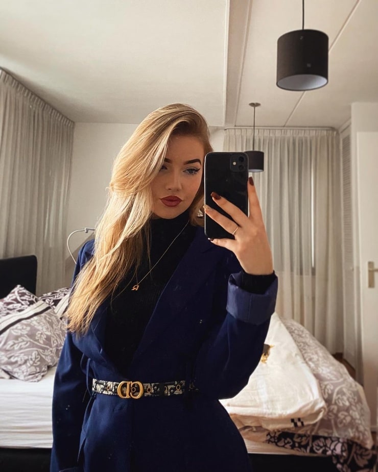 Image of Roselynn Brouwer