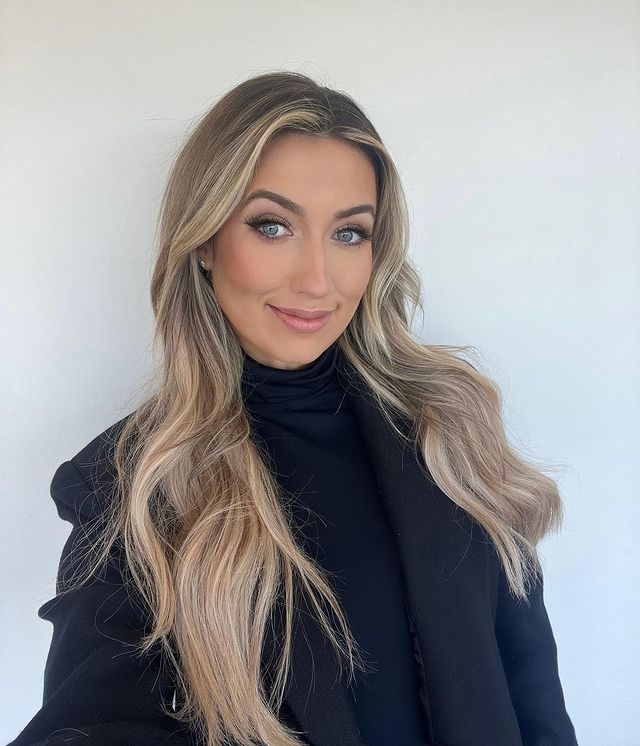 Picture of Poppy Miller (i)