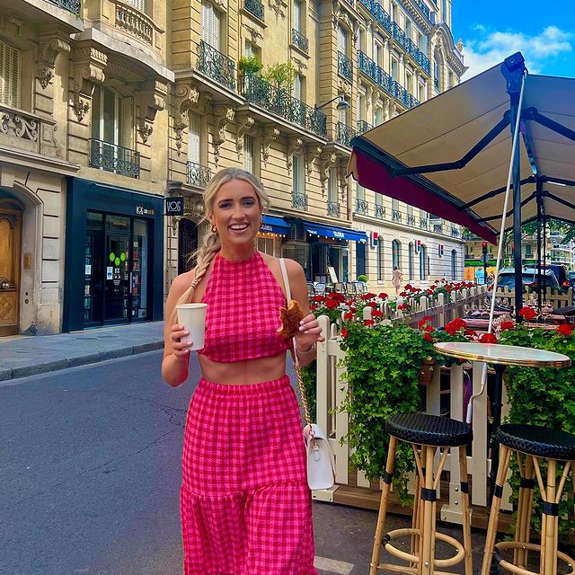 Picture of Poppy Miller (i)