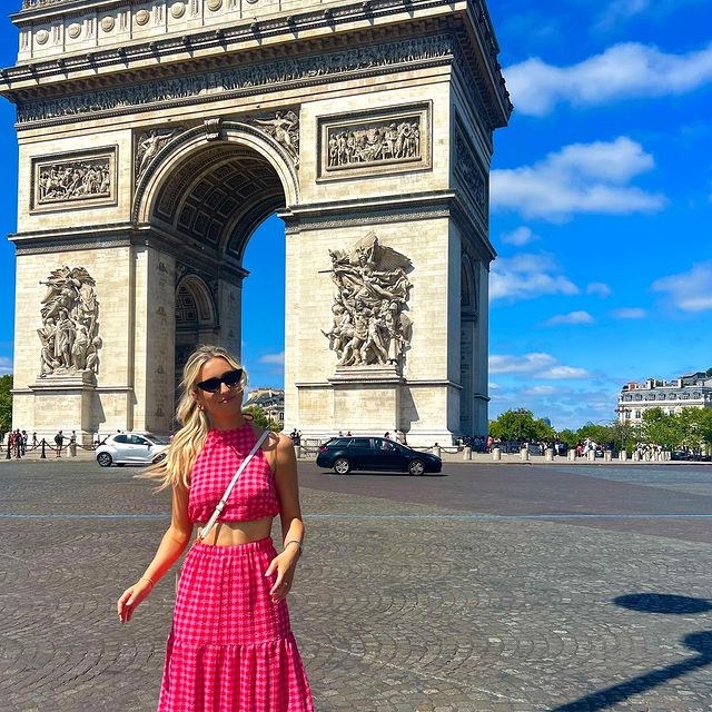 Picture of Poppy Miller (i)