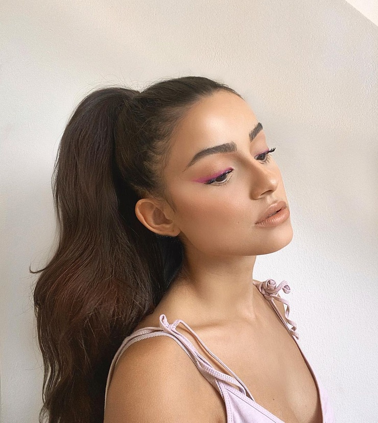 Picture of Claire Burgos