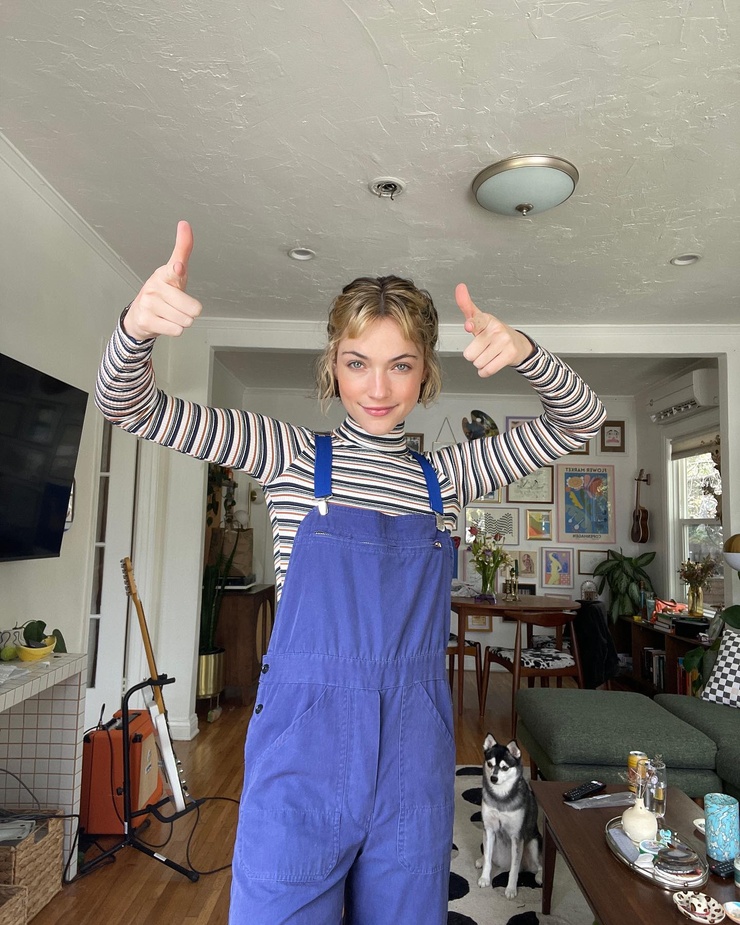 Picture of Violett Beane