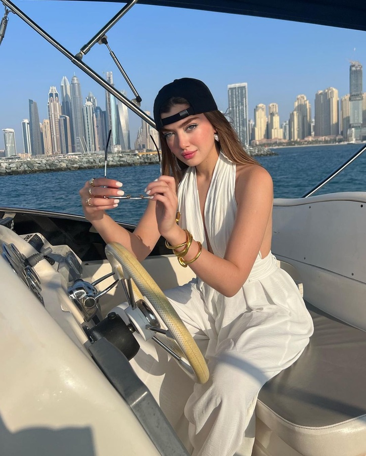 Negin Haghdost picture