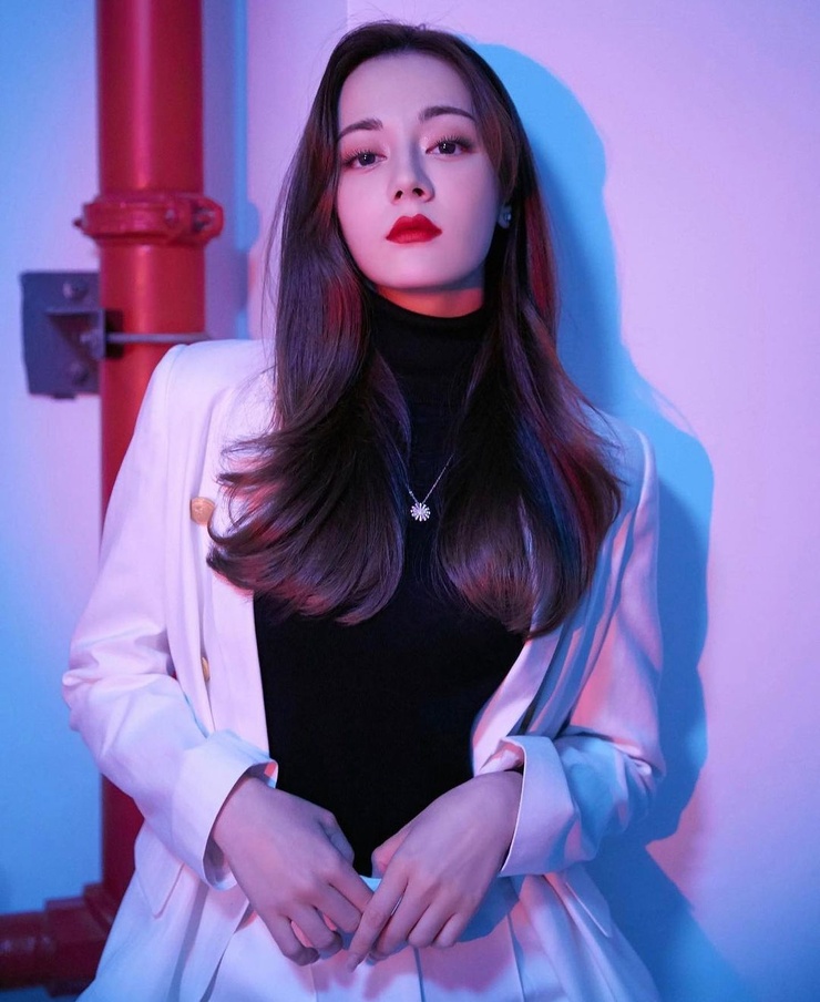 Picture of Dilraba Dilmurat