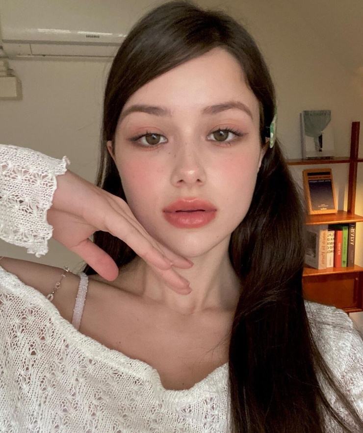 Picture of Lisa Rosh