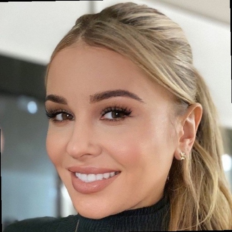 Picture of Olena Finch