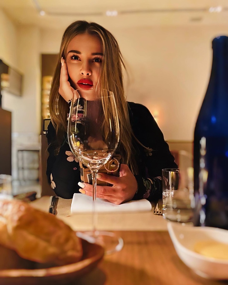 Picture of Olena Finch