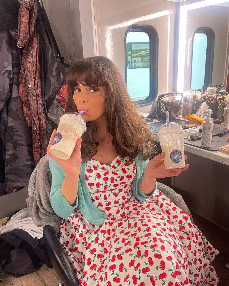 Picture of Joelle Rae