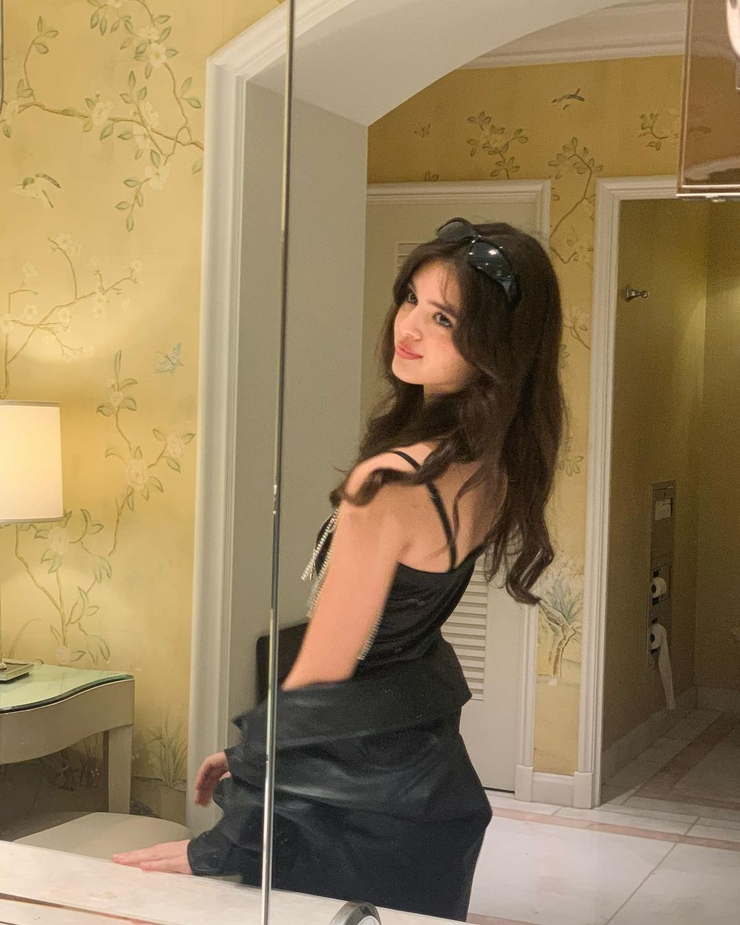 Adriana Camposano picture