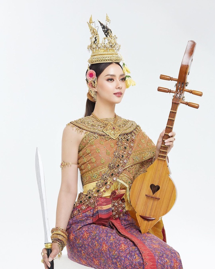 Picture of Amanda Obdam