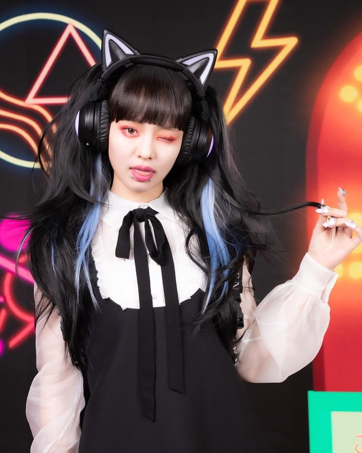 Picture of Mayu Yokota