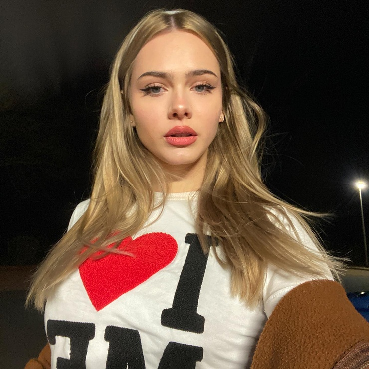 Picture of Sara Crumble