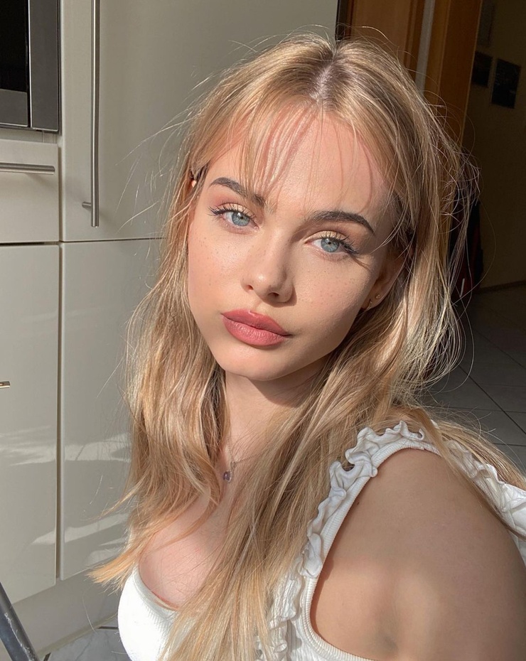 Image of Sara Crumble