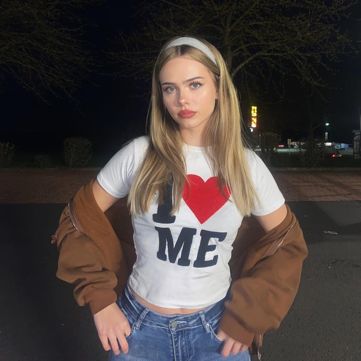 Picture of Sara Crumble