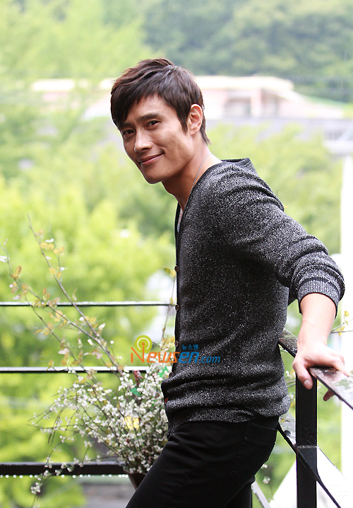 Picture of Byung-hun Lee