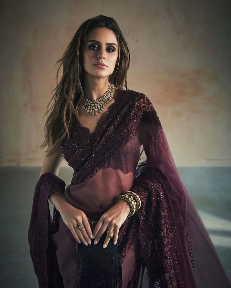 Larissa Bonesi image