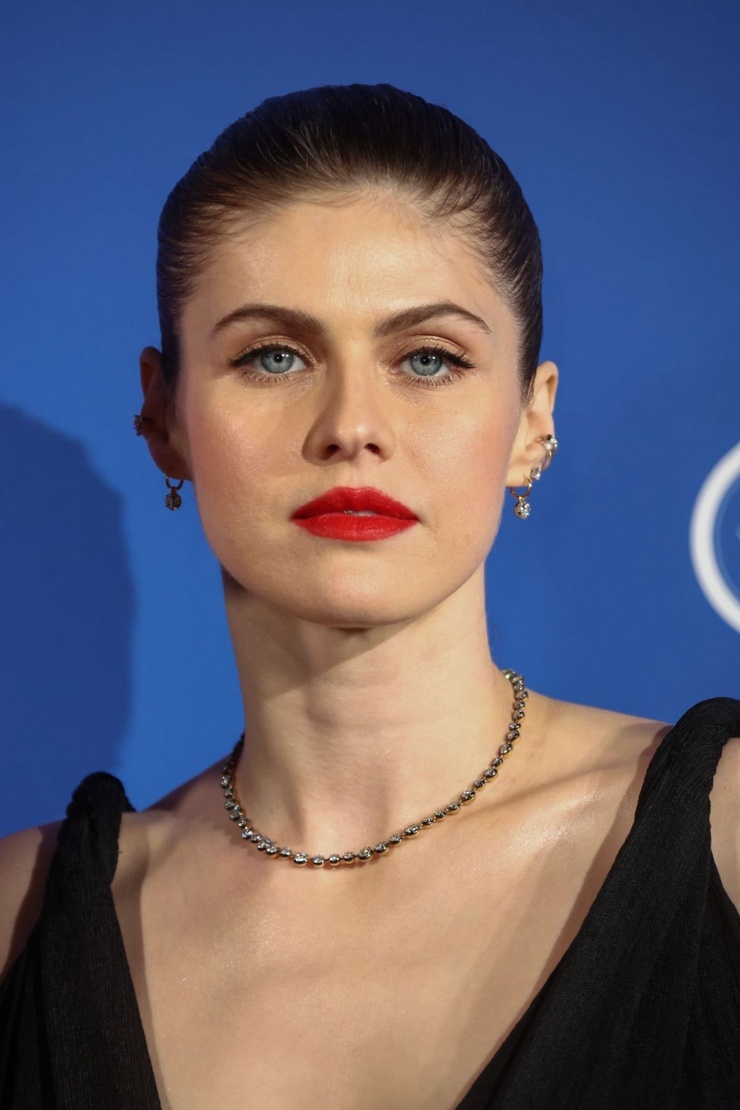 Alexandra Daddario Image