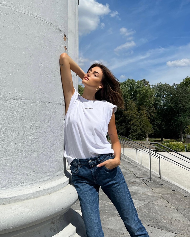 Picture of Celine Bethmann