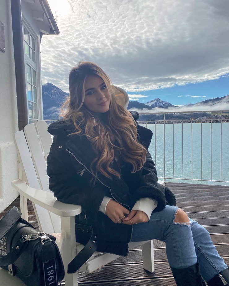 Picture of Jessy Hartel