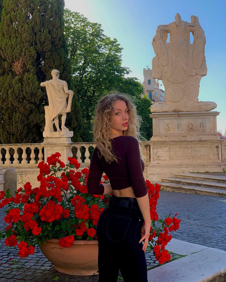 Picture of Eleonore Deltel