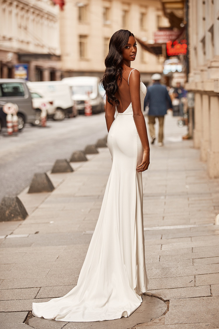 Jasmine May image
