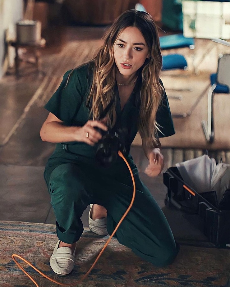 Picture of Chloe Bennet