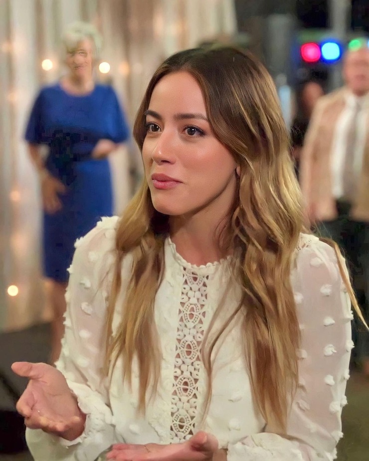 Chloe Bennet picture