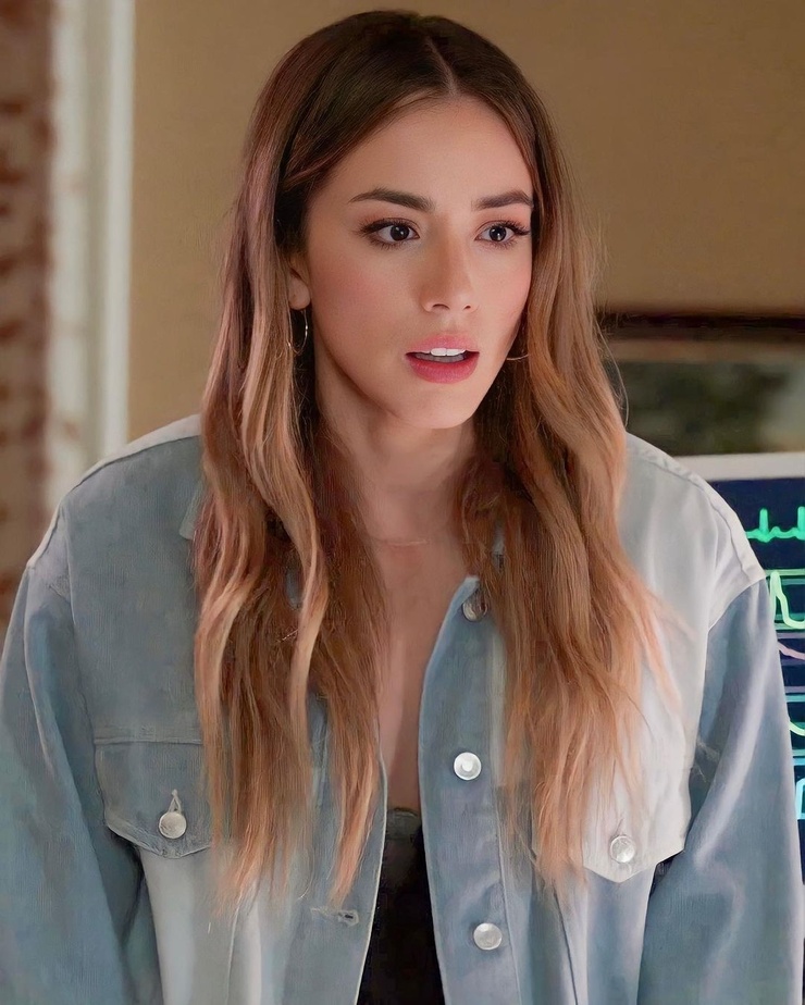 Picture of Chloe Bennet