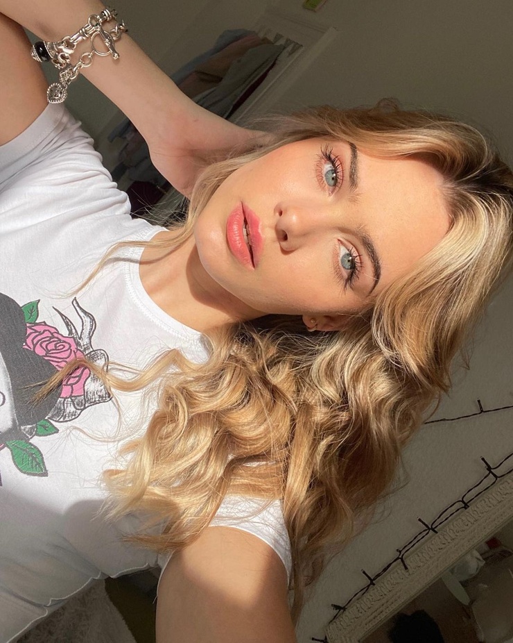 Picture of Sara Crumble