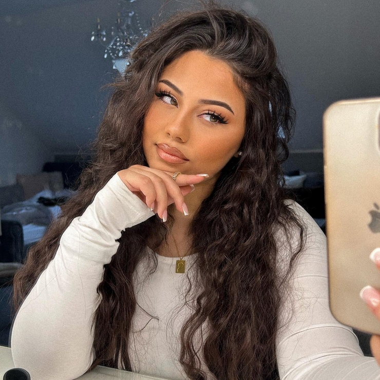 Picture of Dunja Jasmin