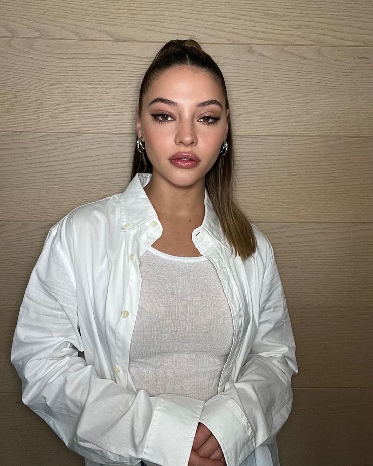 Picture of Madelyn Cline