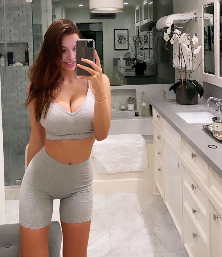 Picture of Sophie Mudd