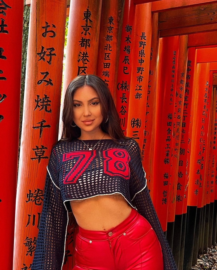 Picture of Nicoleta Bezer