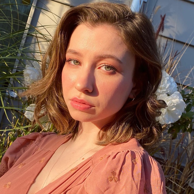 Picture of Katelyn Nacon