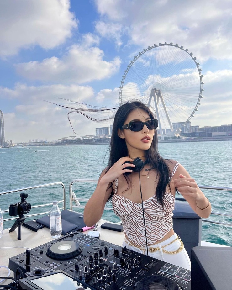 Picture of Youna Jung