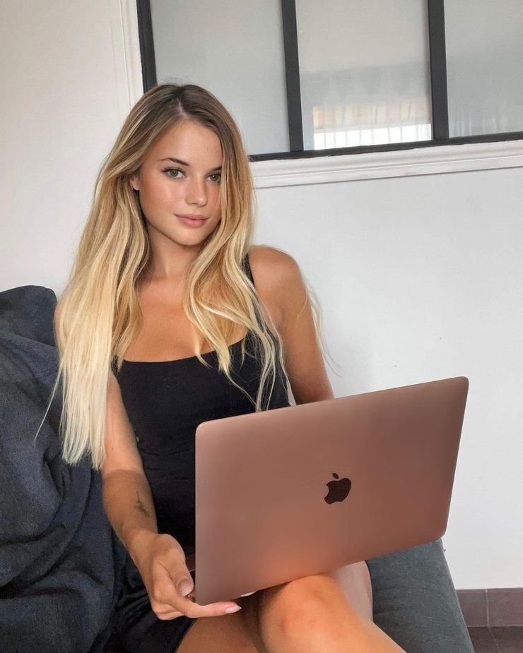 Picture of Nolwenn Dls