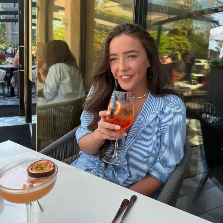 Image of Lucy Thomas