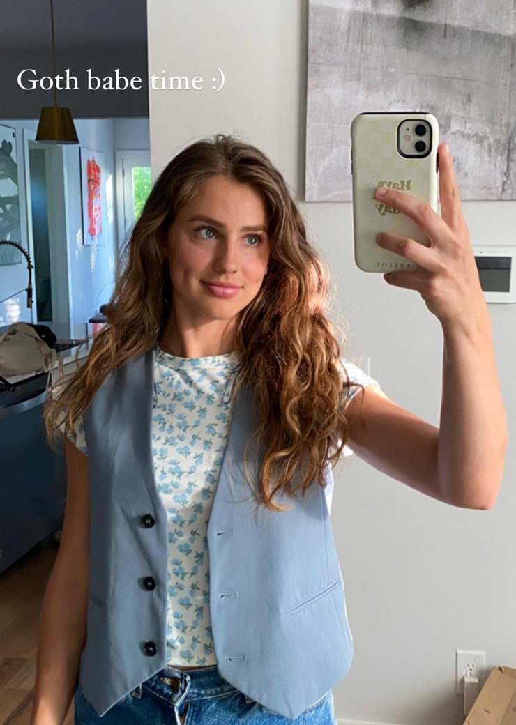 Picture of Brooke Bush