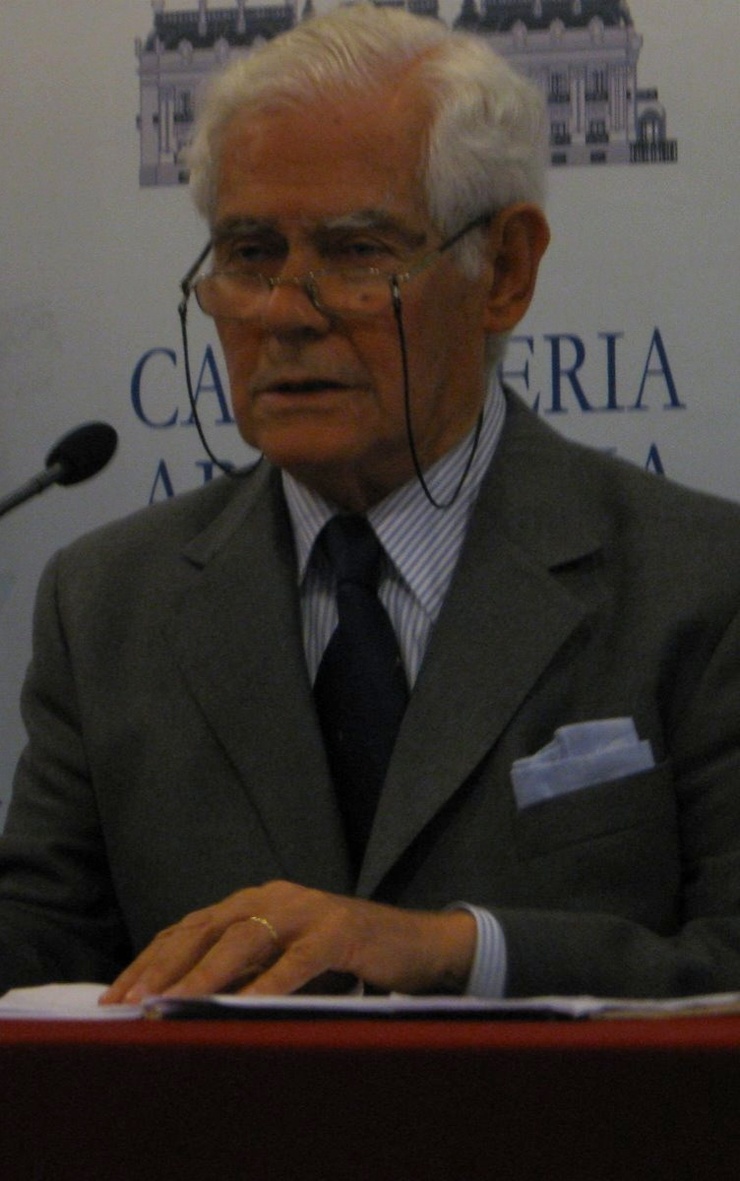 Picture of Julio C. González
