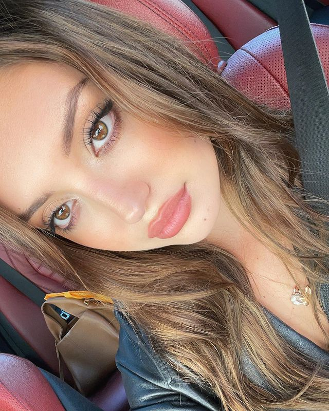 Picture of Bella Podaras