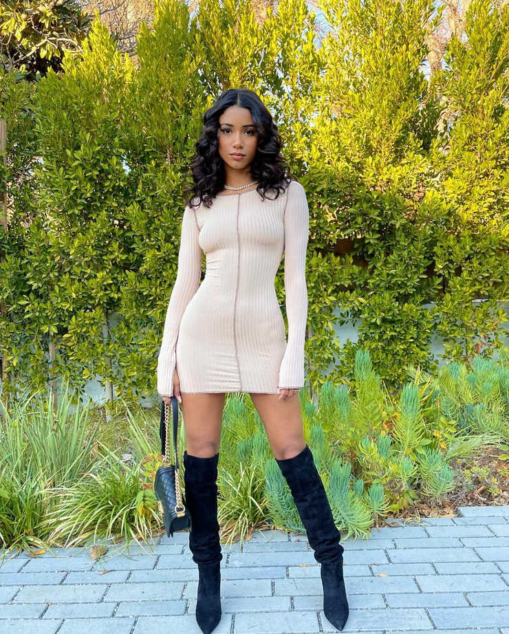 Image of Ally Rossel